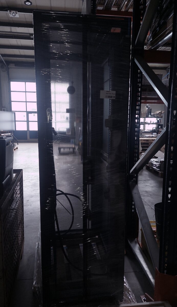 Dell 42U Rack Enclosure, gebraucht - Disker.eu - Gebrauchte IT, neu g ...